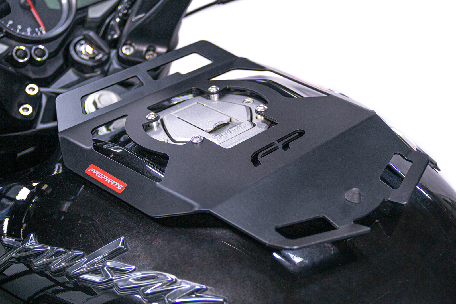 Pulsar 160 NS y todos sus accesorios