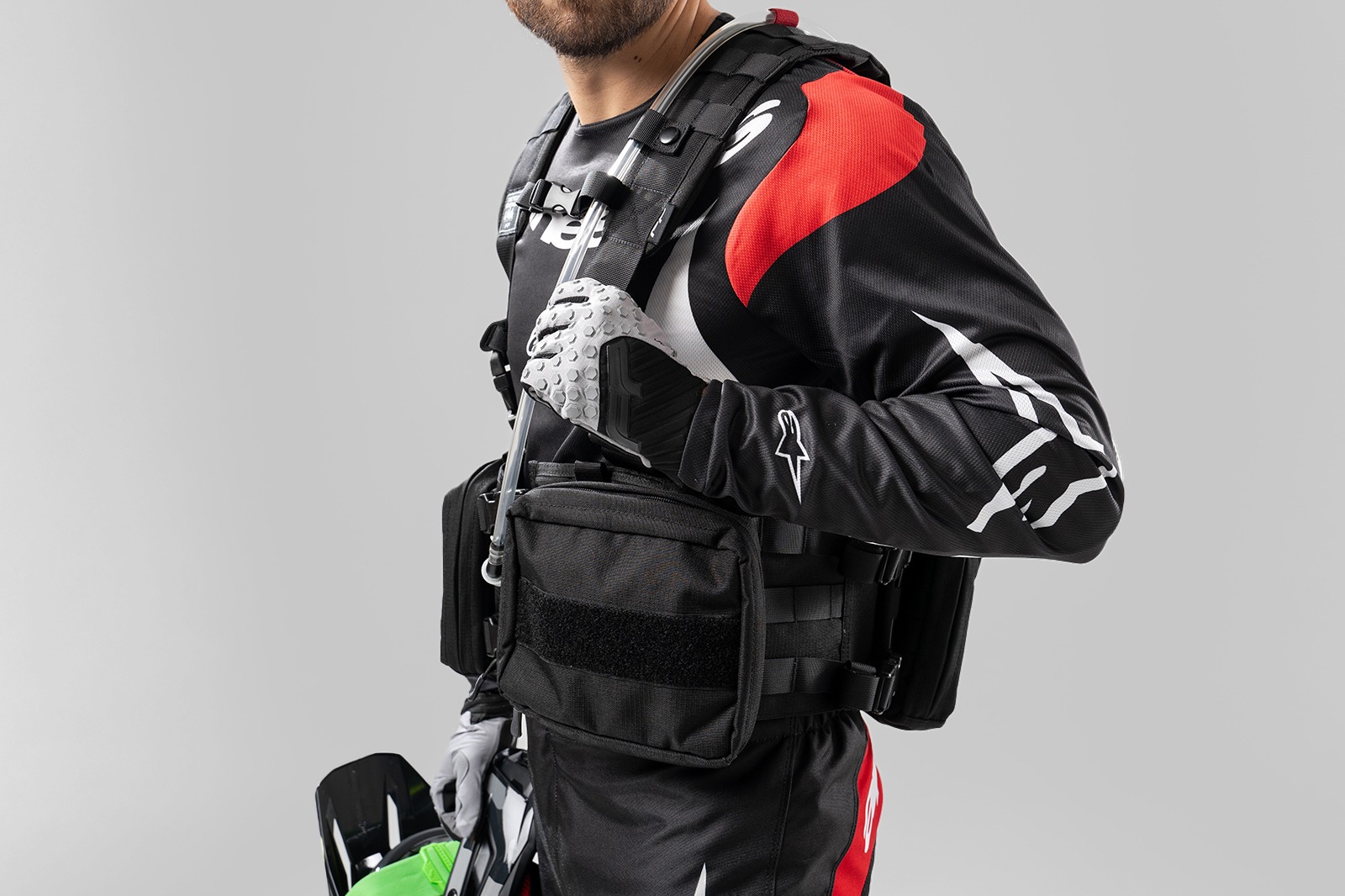 CHALECO AVENTURA TAKTICAL V01 NEGRO