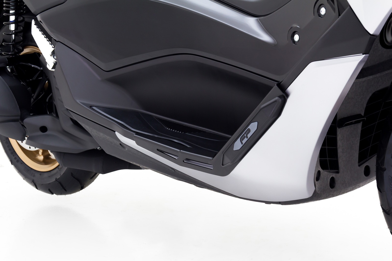 Slider Yamaha NMax: Protección de carenajes en caso de caida | FP