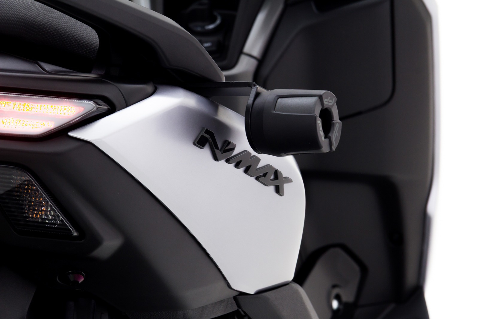 Slider trasero NMax Generación 3: Protección y tranquilidad | FP